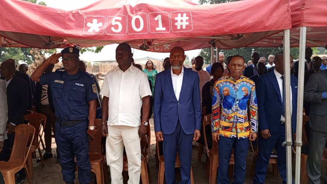 DINACOPE Kwilu 3 : William Tshinate inaugure la nouvelle résidence ...